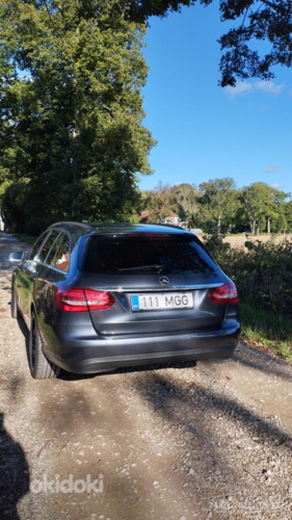 Grey Mercedes-Benz C 200 2016 in Tallinn, with an engine capacity of 2.00 L and mileage of 335 thousand km for 10555 €, photo 2 on AUTOMOTO.COM.LV