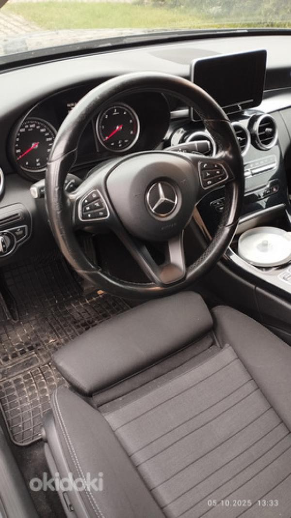 Grey Mercedes-Benz C 200 2016 in Tallinn, with an engine capacity of 2.00 L and mileage of 335 thousand km for 10555 €, photo 7 on AUTOMOTO.COM.LV