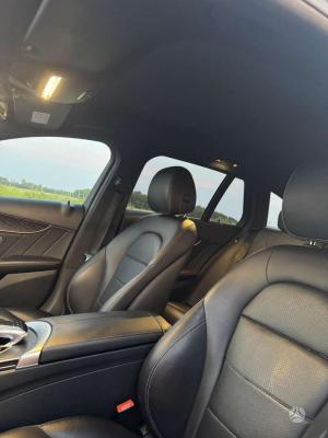 Grey Mercedes-Benz C 200 2016 in Kaunas, with an engine capacity of 2.00 L and mileage of 290 thousand km for 11500 €, photo 7 on AUTOMOTO.COM.LV