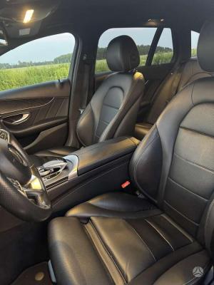 Grey Mercedes-Benz C 200 2016 in Kaunas, with an engine capacity of 2.00 L and mileage of 290 thousand km for 11500 €, photo 8 on AUTOMOTO.COM.LV