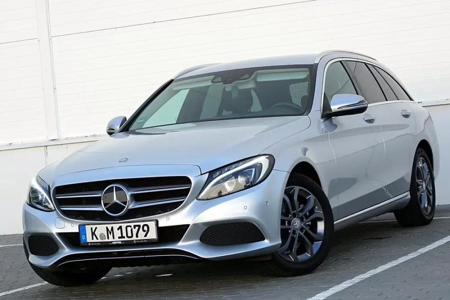 Pelēks Mercedes-Benz C 200 2016 Rīga, ar dzinēja tilpumu 2.00 L un nobraukumu 225 tūkst. km par 8000 €, foto 5 vietnē AUTOMOTO.COM.LV
