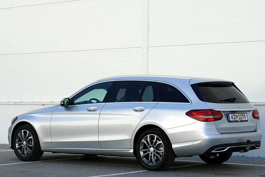 Pelēks Mercedes-Benz C 200 2016 Rīga, ar dzinēja tilpumu 2.00 L un nobraukumu 225 tūkst. km par 8000 €, foto 7 vietnē AUTOMOTO.COM.LV