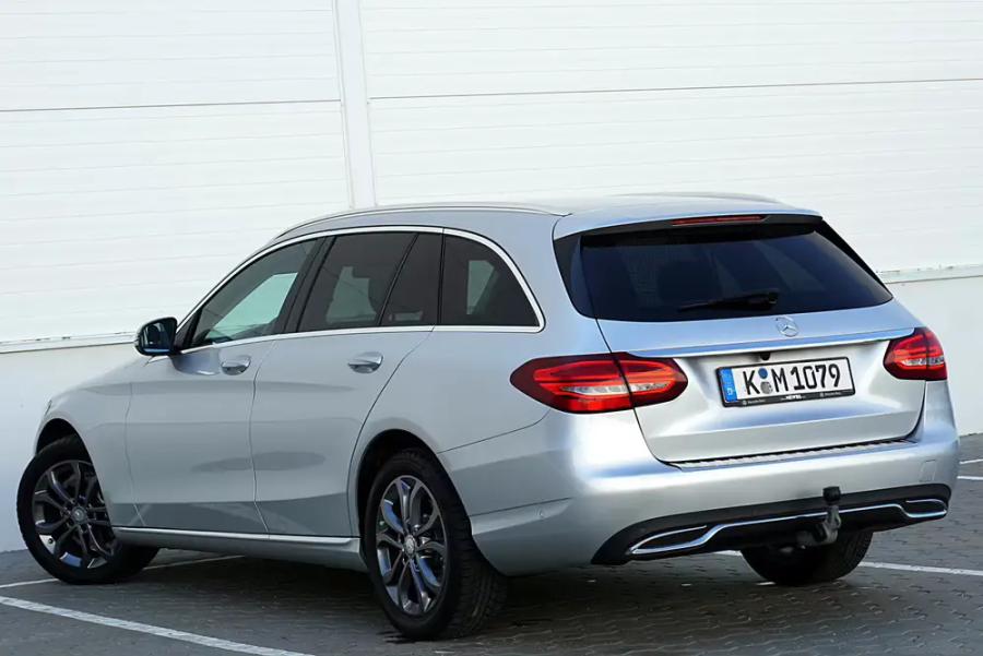 Pelēks Mercedes-Benz C 200 2016 Rīga, ar dzinēja tilpumu 2.00 L un nobraukumu 225 tūkst. km par 8000 €, foto 8 vietnē AUTOMOTO.COM.LV