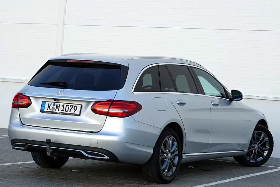 Pelēks Mercedes-Benz C 200 2016 Rīga, ar dzinēja tilpumu 2.00 L un nobraukumu 225 tūkst. km par 8000 €, foto 9 vietnē AUTOMOTO.COM.LV