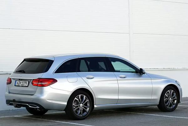 Pelēks Mercedes-Benz C 200 2016 Rīga, ar dzinēja tilpumu 2.00 L un nobraukumu 225 tūkst. km par 8000 €, foto 9 vietnē AUTOMOTO.COM.LV
