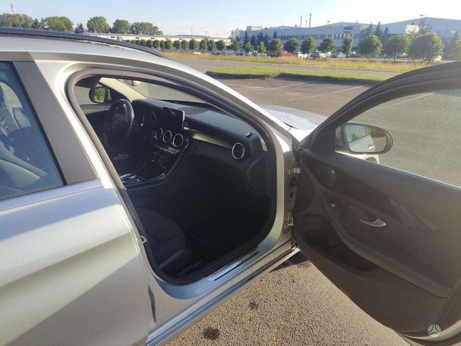 Pelēks Mercedes-Benz C 200 2016 Klaipėda, ar dzinēja tilpumu 1.60 L un nobraukumu 283 tūkst. km par 7850 €, foto 11 vietnē AUTOMOTO.COM.LV