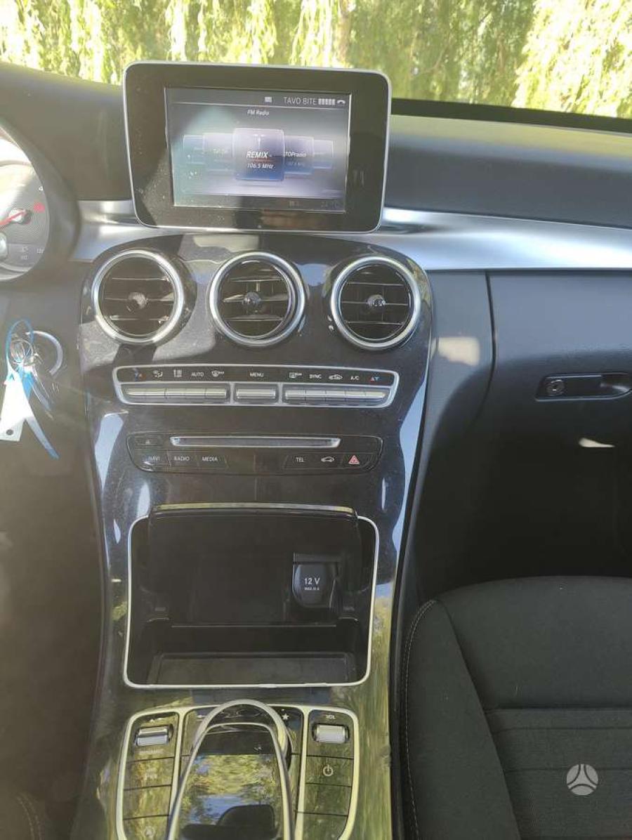 Pelēks Mercedes-Benz C 200 2016 Klaipėda, ar dzinēja tilpumu 1.60 L un nobraukumu 283 tūkst. km par 7850 €, foto 13 vietnē AUTOMOTO.COM.LV