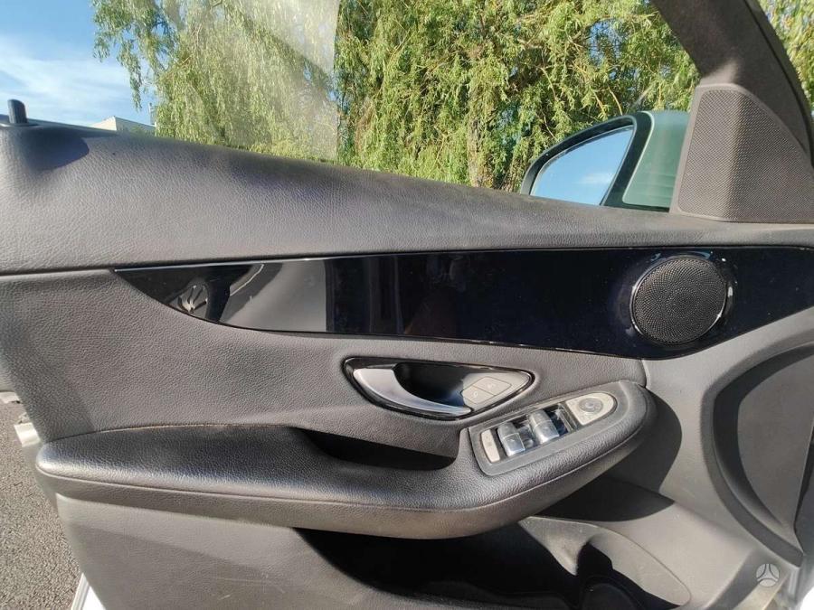 Pelēks Mercedes-Benz C 200 2016 Klaipėda, ar dzinēja tilpumu 1.60 L un nobraukumu 283 tūkst. km par 7850 €, foto 20 vietnē AUTOMOTO.COM.LV
