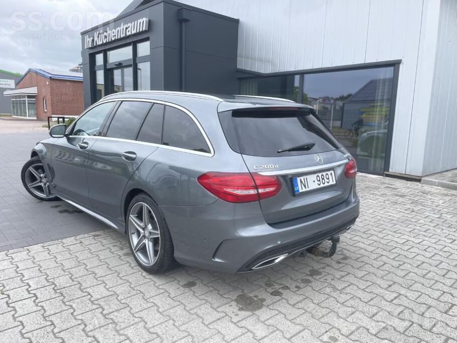 Pelēks Mercedes-Benz C 200 2016 Rīga, ar dzinēja tilpumu 2.10 L un nobraukumu 335 tūkst. km par 10000 €, foto 3 vietnē AUTOMOTO.COM.LV