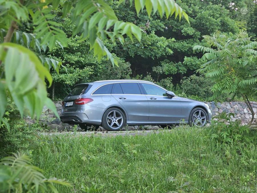 Grey Mercedes-Benz C 200 2016 in Kaunas, with an engine capacity of 1.99 L and mileage of 175 thousand km for 8000 €, photo 6 on AUTOMOTO.COM.LV