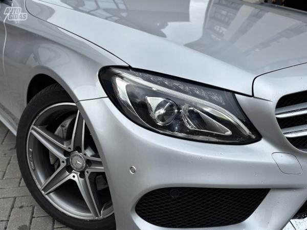 Mercedes-Benz C 200 2016 in Kaunas on AUTOMOTO.COM.LV Grey Mercedes-Benz C 200 2016 in Kaunas, with an engine capacity of 1.60 L and mileage of 210 thousand km for 9500 €, photo 4 on AUTOMOTO.COM.LV