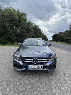 Pelēks Mercedes-Benz C 200 2017 Kauņa, ar dzinēja tilpumu 1.60 L un nobraukumu 171 tūkst. km par 11490 €, foto  vietnē AUTOMOTO.COM.LV