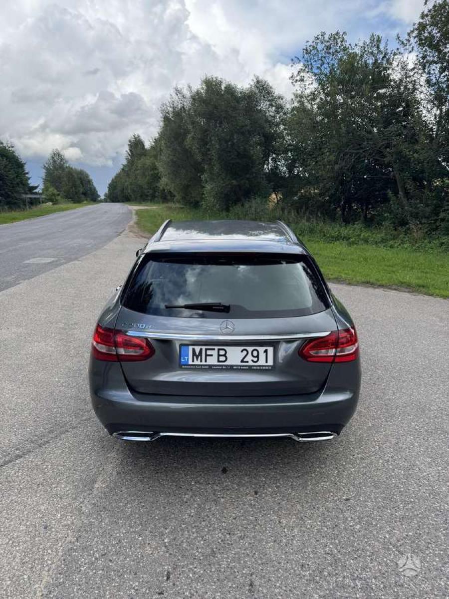 Pelēks Mercedes-Benz C 200 2017 Kauņa, ar dzinēja tilpumu 1.60 L un nobraukumu 171 tūkst. km par 11490 €, foto 8 vietnē AUTOMOTO.COM.LV
