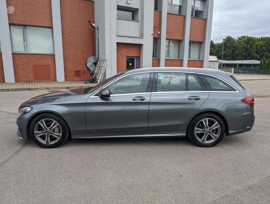 Grey Mercedes-Benz C 200 2017 in Alytus, with an engine capacity of 2.14 L and mileage of 289 thousand km for 11350 €, photo 3 on AUTOMOTO.COM.LV