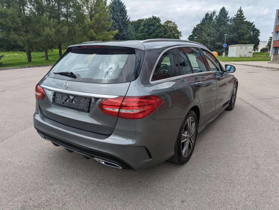 Grey Mercedes-Benz C 200 2017 in Alytus, with an engine capacity of 2.14 L and mileage of 289 thousand km for 11350 €, photo 6 on AUTOMOTO.COM.LV