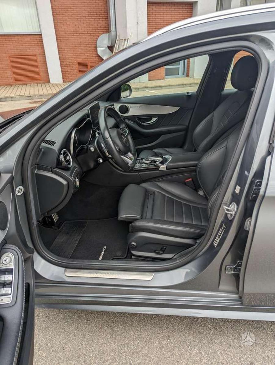 Grey Mercedes-Benz C 200 2017 in Alytus, with an engine capacity of 2.14 L and mileage of 289 thousand km for 11350 €, photo 10 on AUTOMOTO.COM.LV