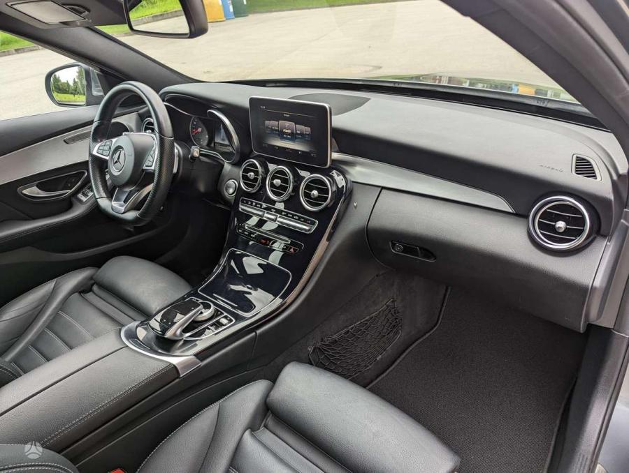 Grey Mercedes-Benz C 200 2017 in Alytus, with an engine capacity of 2.14 L and mileage of 289 thousand km for 11350 €, photo 13 on AUTOMOTO.COM.LV