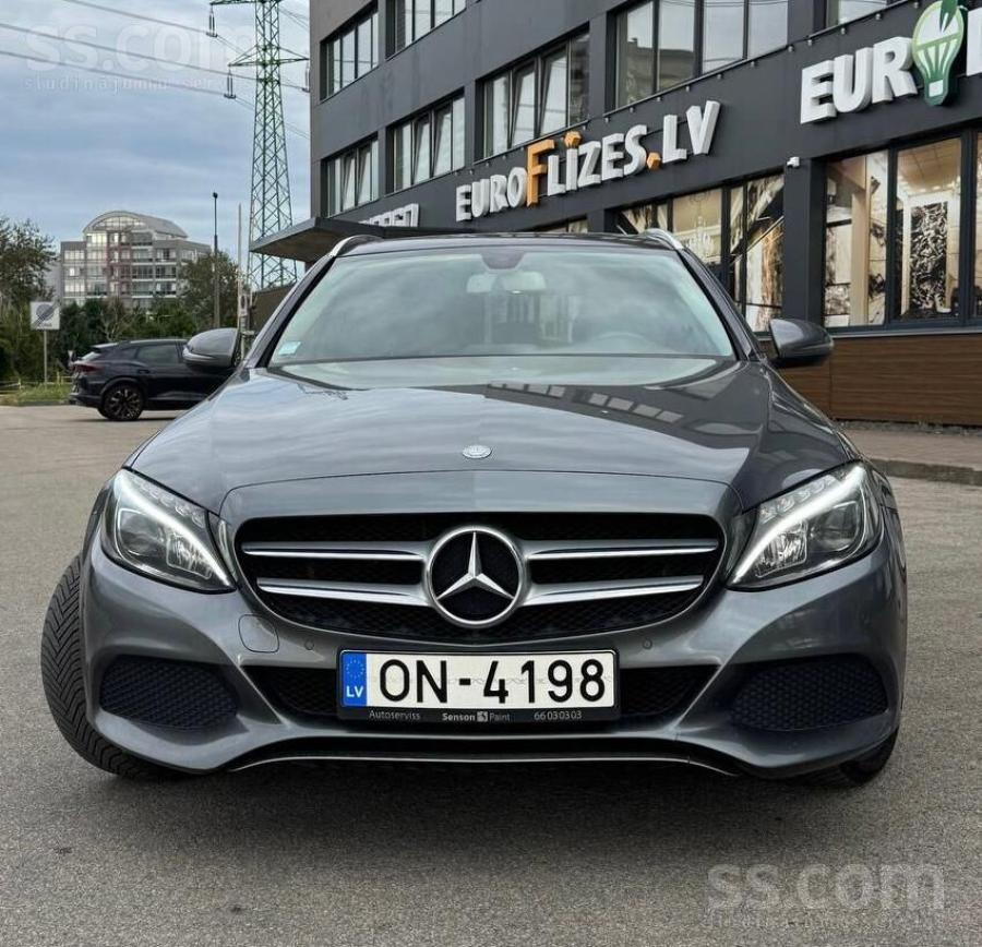 Grey Mercedes-Benz C 200 2017 in Riga, with an engine capacity of 2.20 L and mileage of 154 thousand km for 11900 €, photo 1 on AUTOMOTO.COM.LV