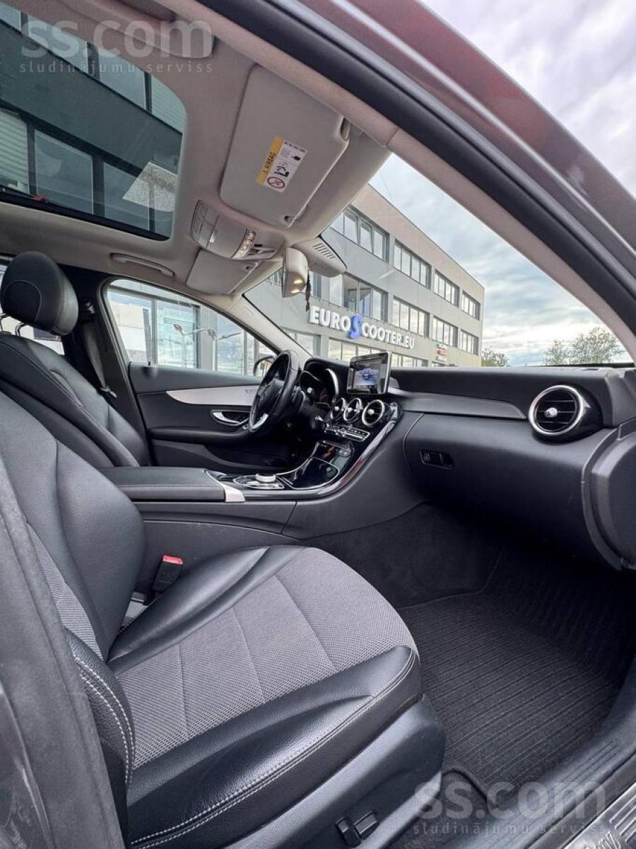 Grey Mercedes-Benz C 200 2017 in Riga, with an engine capacity of 2.20 L and mileage of 154 thousand km for 11900 €, photo 4 on AUTOMOTO.COM.LV