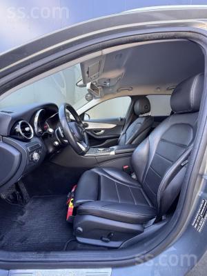 Grey Mercedes-Benz C 200 2018 in Riga, with an engine capacity of 2.20 L and mileage of 294 thousand km for 13700 €, photo 8 on AUTOMOTO.COM.LV