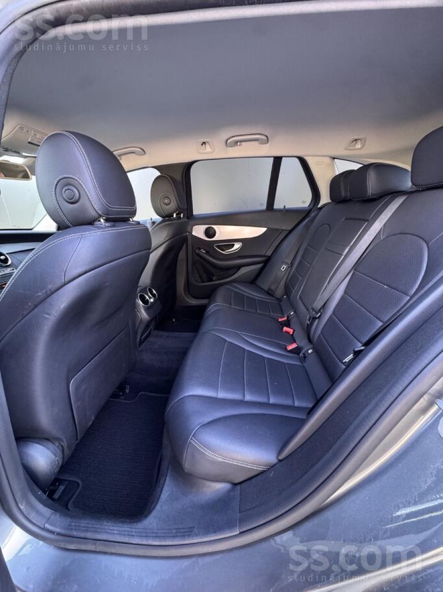 Grey Mercedes-Benz C 200 2018 in Riga, with an engine capacity of 2.20 L and mileage of 294 thousand km for 13700 €, photo 12 on AUTOMOTO.COM.LV