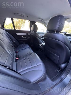 Grey Mercedes-Benz C 200 2018 in Riga, with an engine capacity of 2.20 L and mileage of 294 thousand km for 13700 €, photo 13 on AUTOMOTO.COM.LV