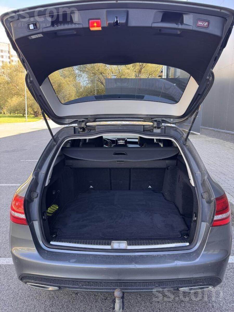 Grey Mercedes-Benz C 200 2018 in Riga, with an engine capacity of 2.20 L and mileage of 294 thousand km for 13700 €, photo 14 on AUTOMOTO.COM.LV