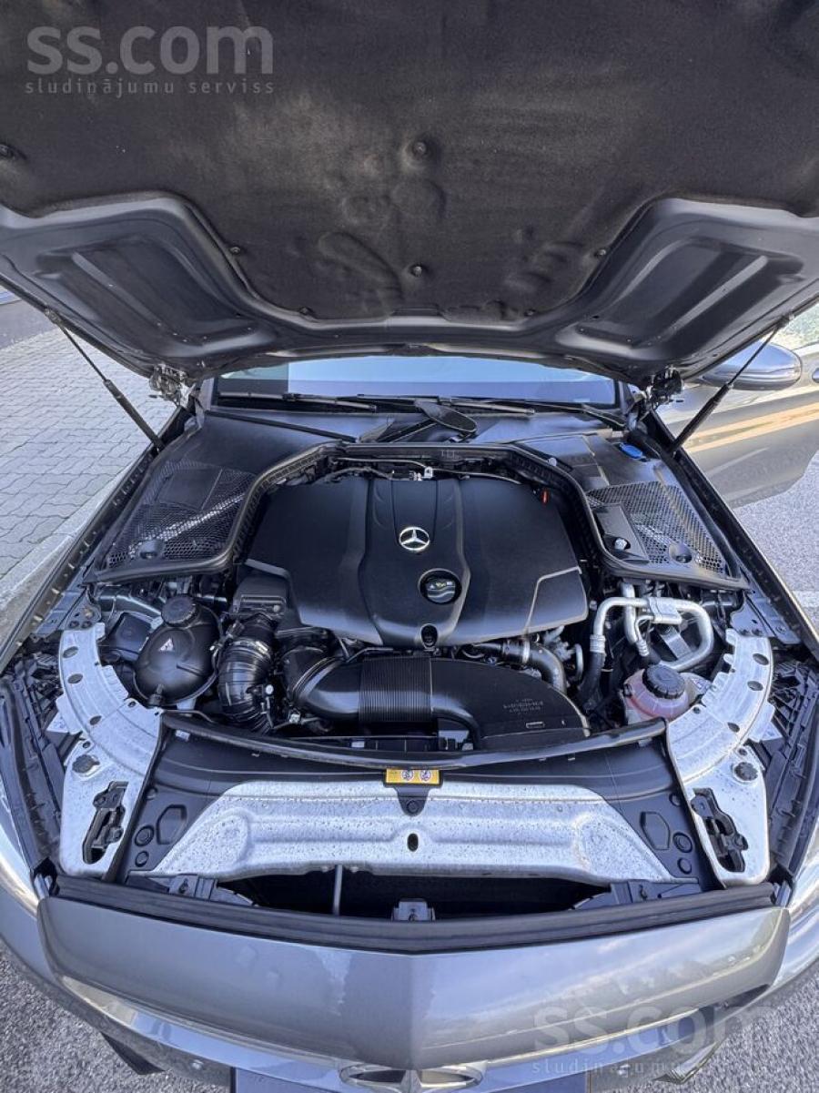 Grey Mercedes-Benz C 200 2018 in Riga, with an engine capacity of 2.20 L and mileage of 294 thousand km for 13700 €, photo 15 on AUTOMOTO.COM.LV