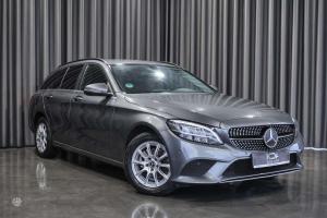 Pelēks Mercedes-Benz C 200 2019 Marijampole, ar dzinēja tilpumu 1.95 L un nobraukumu 224 tūkst. km par 11750 €, foto  vietnē AUTOMOTO.COM.LV