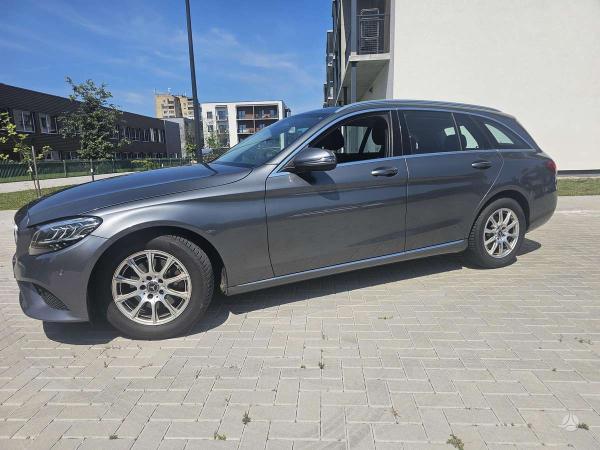 Pelēks Mercedes-Benz C 200 2019 Kauņa, ar dzinēja tilpumu 1.60 L un nobraukumu 171 tūkst. km par 13150 €, foto 3 vietnē AUTOMOTO.COM.LV