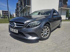 Pelēks Mercedes-Benz C 200 2019 Kauņa, ar dzinēja tilpumu 1.95 L un nobraukumu 80 tūkst. km par 12650 €, foto 3 vietnē AUTOMOTO.COM.LV