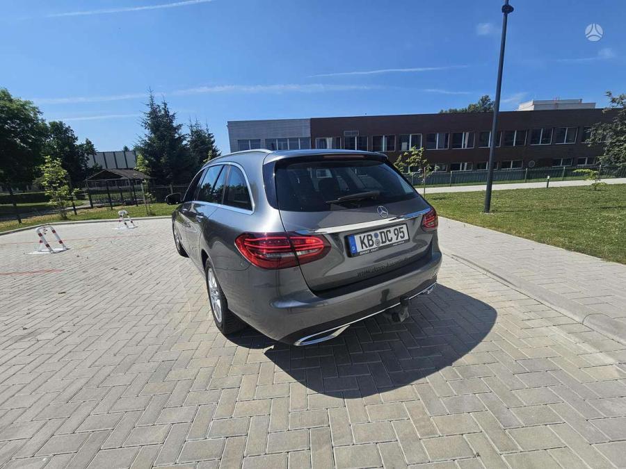 Pelēks Mercedes-Benz C 200 2019 Kauņa, ar dzinēja tilpumu 1.95 L un nobraukumu 80 tūkst. km par 12650 €, foto 11 vietnē AUTOMOTO.COM.LV