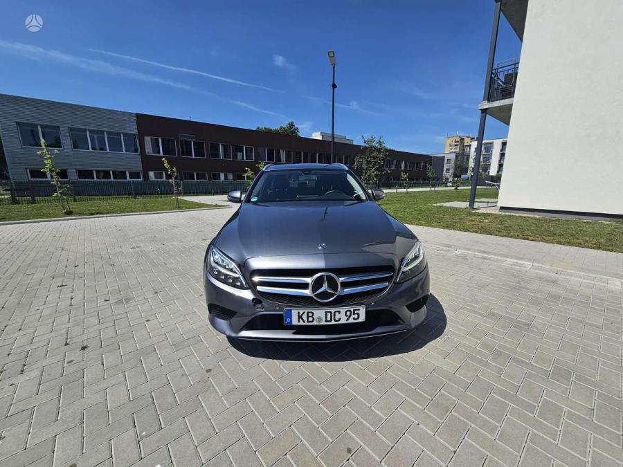 Pelēks Mercedes-Benz C 200 2019 Kauņa, ar dzinēja tilpumu 1.95 L un nobraukumu 80 tūkst. km par 12650 €, foto 18 vietnē AUTOMOTO.COM.LV