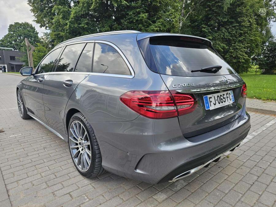 Grey Mercedes-Benz C 200 2019 in Taurage, with an engine capacity of 1.95 L and mileage of 205 thousand km for 14100 €, photo 6 on AUTOMOTO.COM.LV