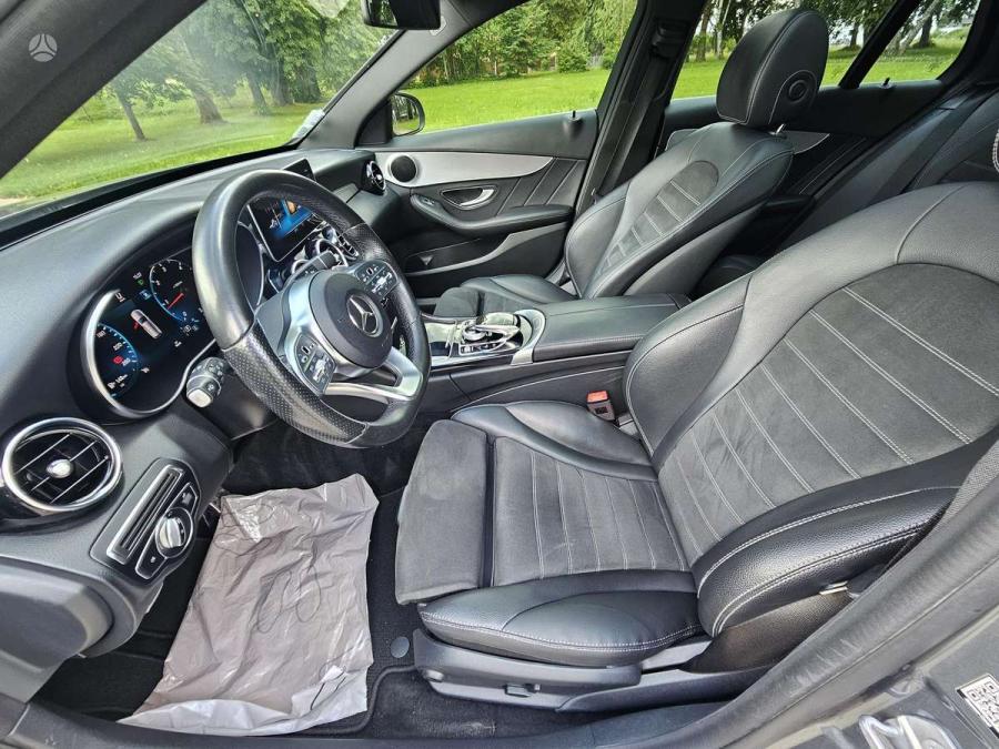 Grey Mercedes-Benz C 200 2019 in Taurage, with an engine capacity of 1.95 L and mileage of 205 thousand km for 14100 €, photo 12 on AUTOMOTO.COM.LV
