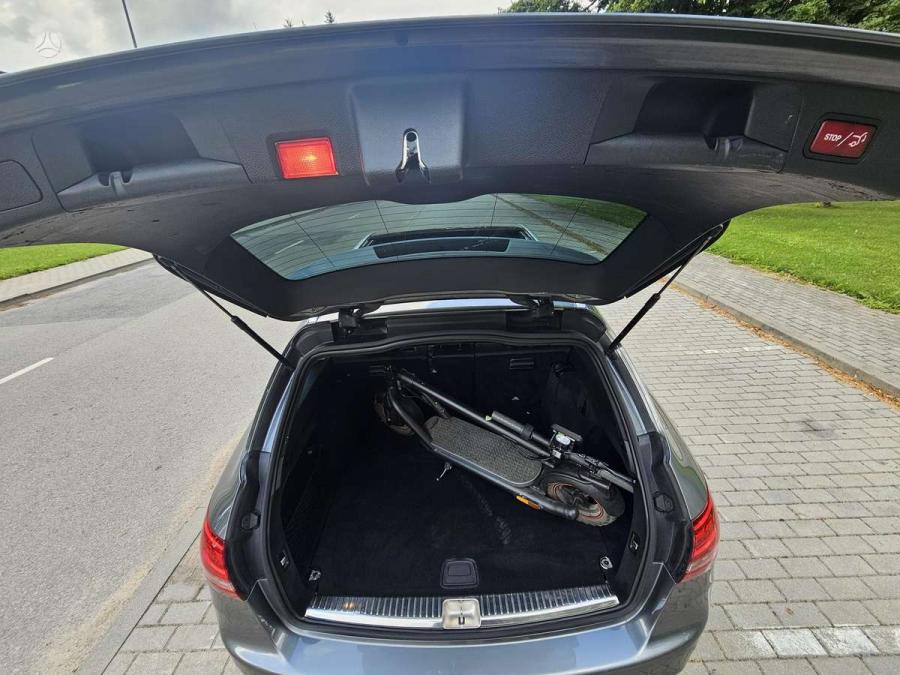 Grey Mercedes-Benz C 200 2019 in Taurage, with an engine capacity of 1.95 L and mileage of 205 thousand km for 14100 €, photo 18 on AUTOMOTO.COM.LV