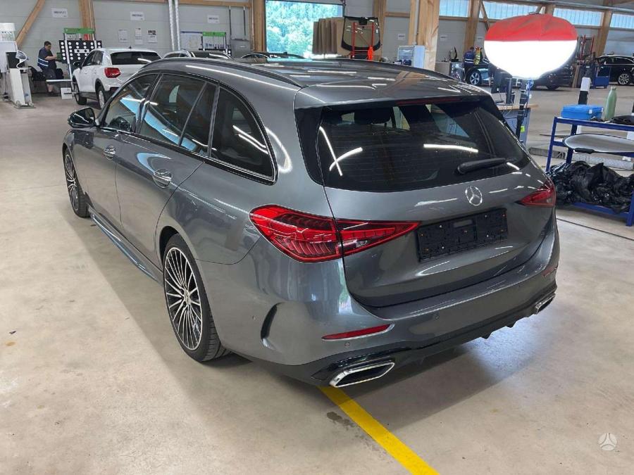 Pelēks Mercedes-Benz C 200 2022 Viļņa, ar dzinēja tilpumu 1.50 L un nobraukumu 82 tūkst. km par 30675 €, foto 3 vietnē AUTOMOTO.COM.LV