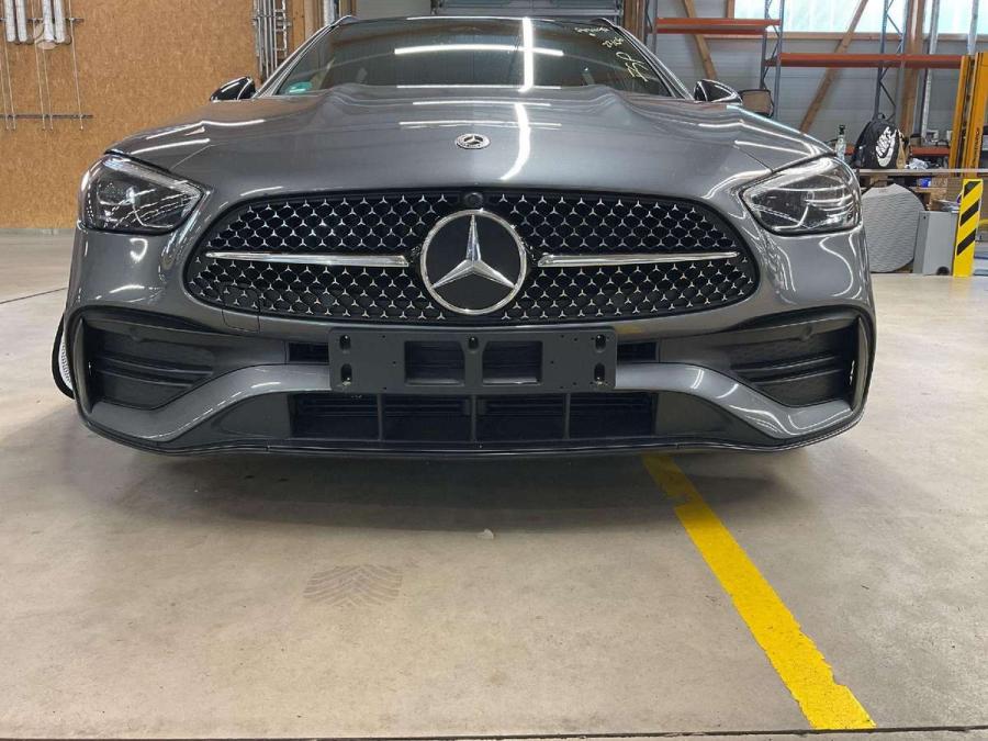 Pelēks Mercedes-Benz C 200 2022 Viļņa, ar dzinēja tilpumu 1.50 L un nobraukumu 82 tūkst. km par 30675 €, foto 5 vietnē AUTOMOTO.COM.LV