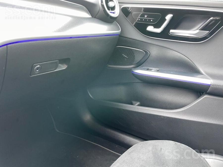 Pelēks Mercedes-Benz C 200 2022 Rīga, ar dzinēja tilpumu 2.00 L un nobraukumu 113 tūkst. km par 27900 €, foto 17 vietnē AUTOMOTO.COM.LV