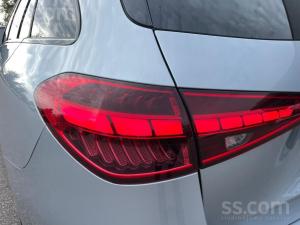 Pelēks Mercedes-Benz C 200 2022 Rīga, ar dzinēja tilpumu 2.00 L un nobraukumu 113 tūkst. km par 27900 €, foto 22 vietnē AUTOMOTO.COM.LV