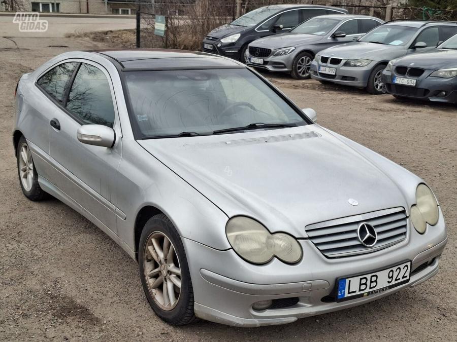 Mercedes-Benz C 200 2004 in Silute, with an engine capacity of 2.00 L and mileage of 149 thousand km for 1499 €, photo 1 on AUTOMOTO.COM.LV