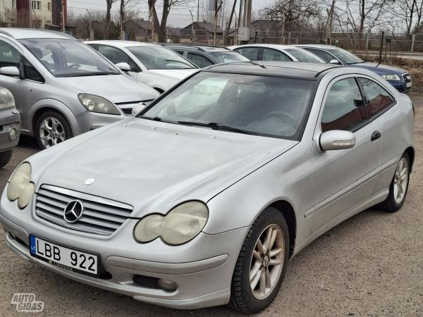 Mercedes-Benz C 200 2004 Šilutė, ar dzinēja tilpumu 2.00 L un nobraukumu 149 tūkst. km par 1499 €, foto 5 vietnē AUTOMOTO.COM.LV