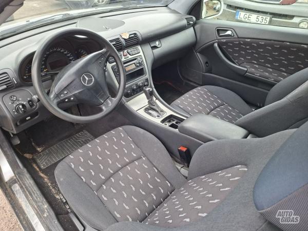 Mercedes-Benz C 200 2004 Šilutė, ar dzinēja tilpumu 2.00 L un nobraukumu 149 tūkst. km par 1499 €, foto 7 vietnē AUTOMOTO.COM.LV