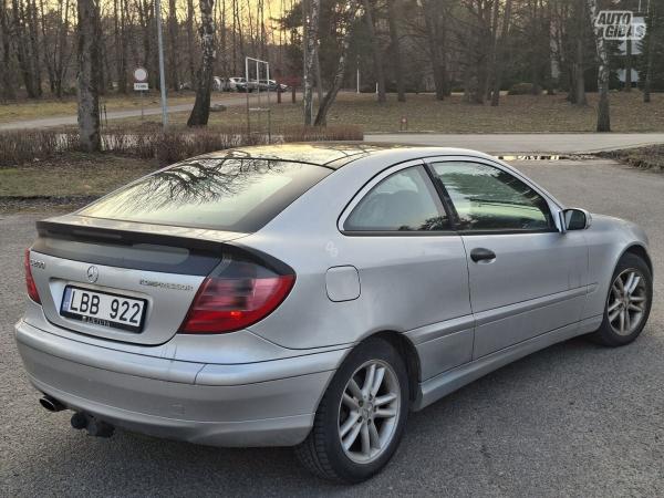 Mercedes-Benz C 200 2004 in Silute, with an engine capacity of 2.00 L and mileage of 149 thousand km for 1499 €, photo 7 on AUTOMOTO.COM.LV
