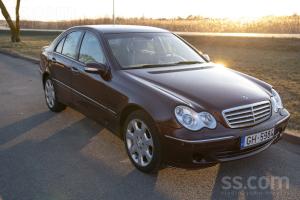 Sarkans Mercedes-Benz C 200 2005 Rīga, ar dzinēja tilpumu 1.80 L un nobraukumu 162 tūkst. km par 2390 €, foto 3 vietnē AUTOMOTO.COM.LV