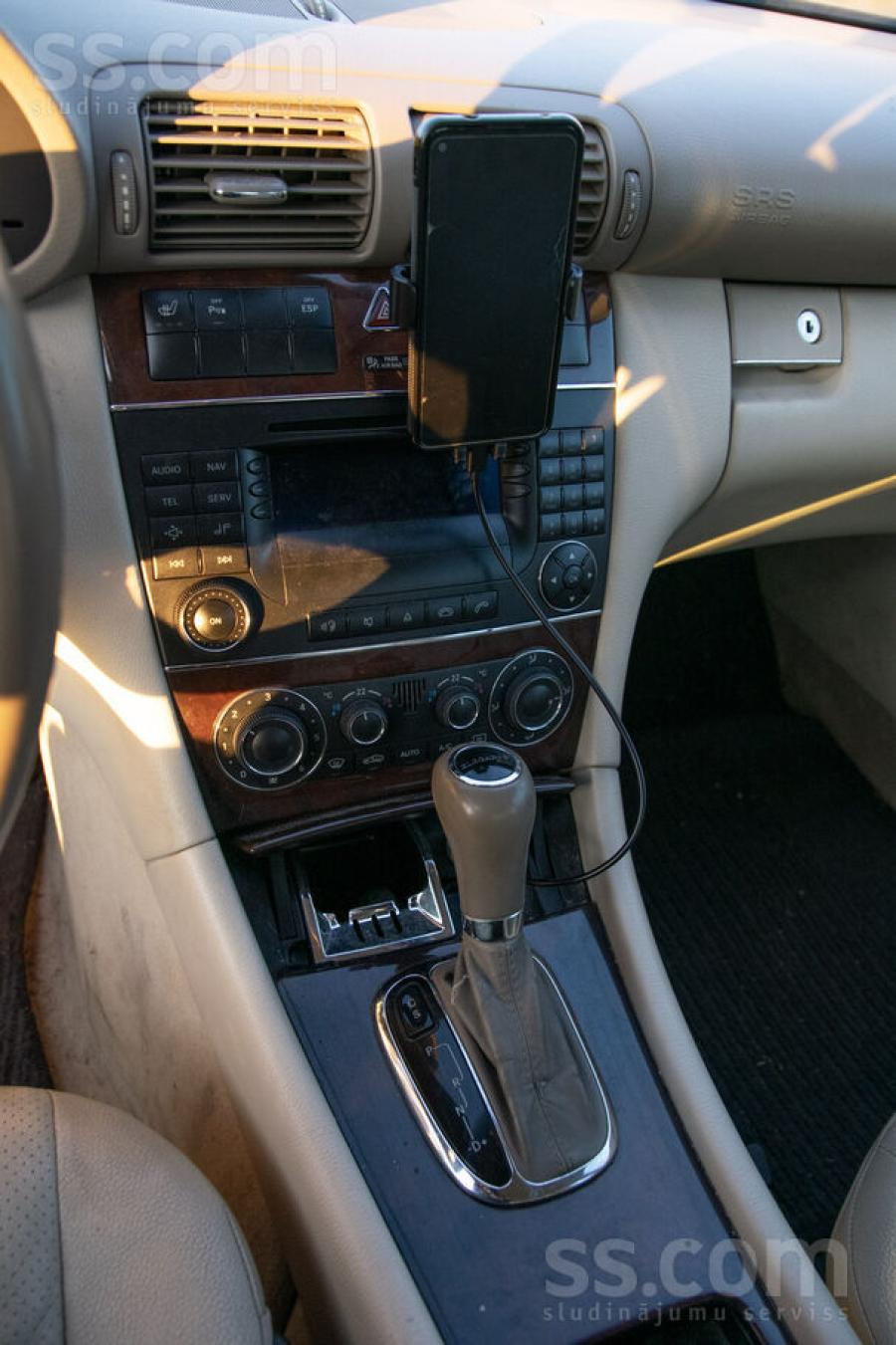 Sarkans Mercedes-Benz C 200 2005 Rīga, ar dzinēja tilpumu 1.80 L un nobraukumu 162 tūkst. km par 2390 €, foto 8 vietnē AUTOMOTO.COM.LV