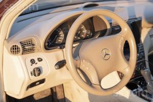 Sarkans Mercedes-Benz C 200 2005 Rīga, ar dzinēja tilpumu 1.80 L un nobraukumu 162 tūkst. km par 2390 €, foto 9 vietnē AUTOMOTO.COM.LV