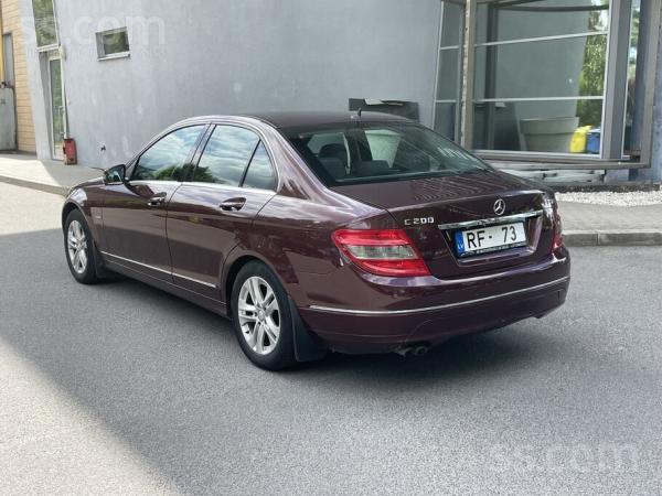Red Mercedes-Benz C 200 2009 in Riga, with an engine capacity of 2.20 L and mileage of 0 thousand km for 4200 €, photo 5 on AUTOMOTO.COM.LV