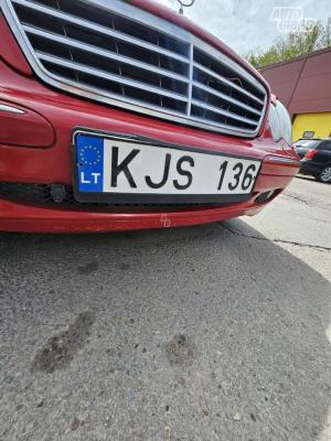 Sarkans Mercedes-Benz C 200 2001 Klaipėda, ar dzinēja tilpumu 1.80 L un nobraukumu 376 tūkst. km par 1200 €, foto 8 vietnē AUTOMOTO.COM.LV