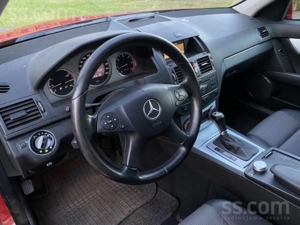 Mercedes-Benz C 200 2009 in Riga on AUTOMOTO.COM.LV Red Mercedes-Benz C 200 2009 in Riga, with an engine capacity of 2.20 L and mileage of 359 thousand km for 3100 €, photo 11 on AUTOMOTO.COM.LV